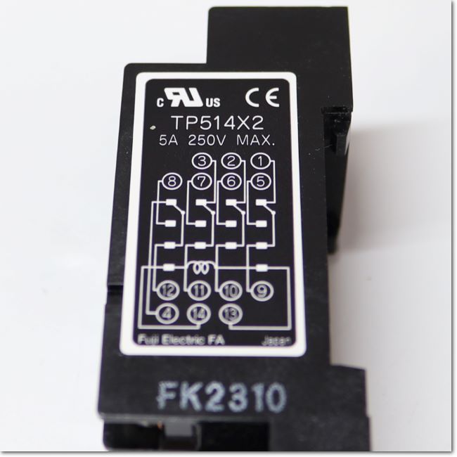 FA機器ドットコム / TP514X2 レール取付形ねじ配線用ソケット 10個入 保持金具付 (富士電機) | FA機器ドットコム
