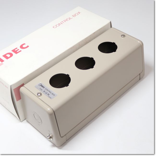 FA機器ドットコム / KGN311Y φ30 コントロールボックス 3点用 穴あり (IDEC) | FA機器ドットコム